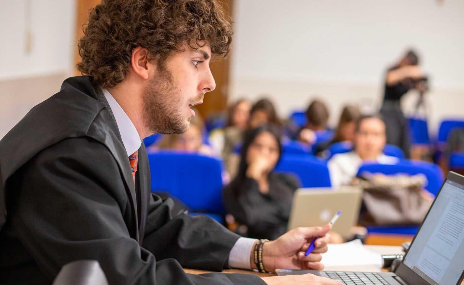 5 (muy buenas) razones para estudiar Derecho - CEU Blog